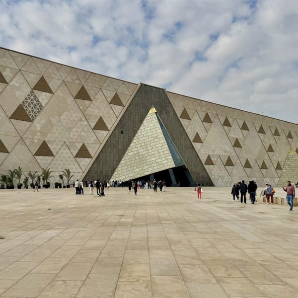 Private day trip from Hurghada to Cairo By Minivan - Moodtours-Hurghada